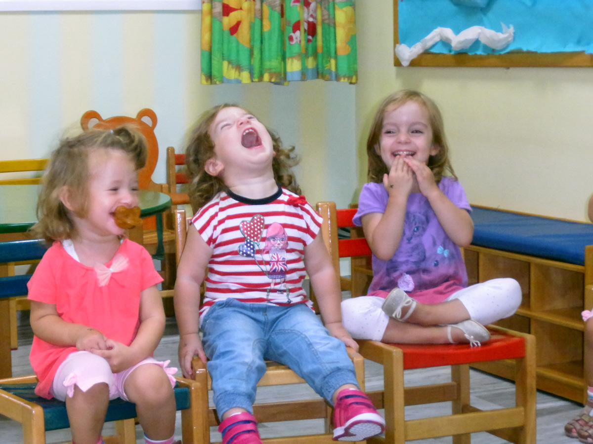 Περνάμε καλά στην τάξη μας – International Baby College – Παιδικός ...