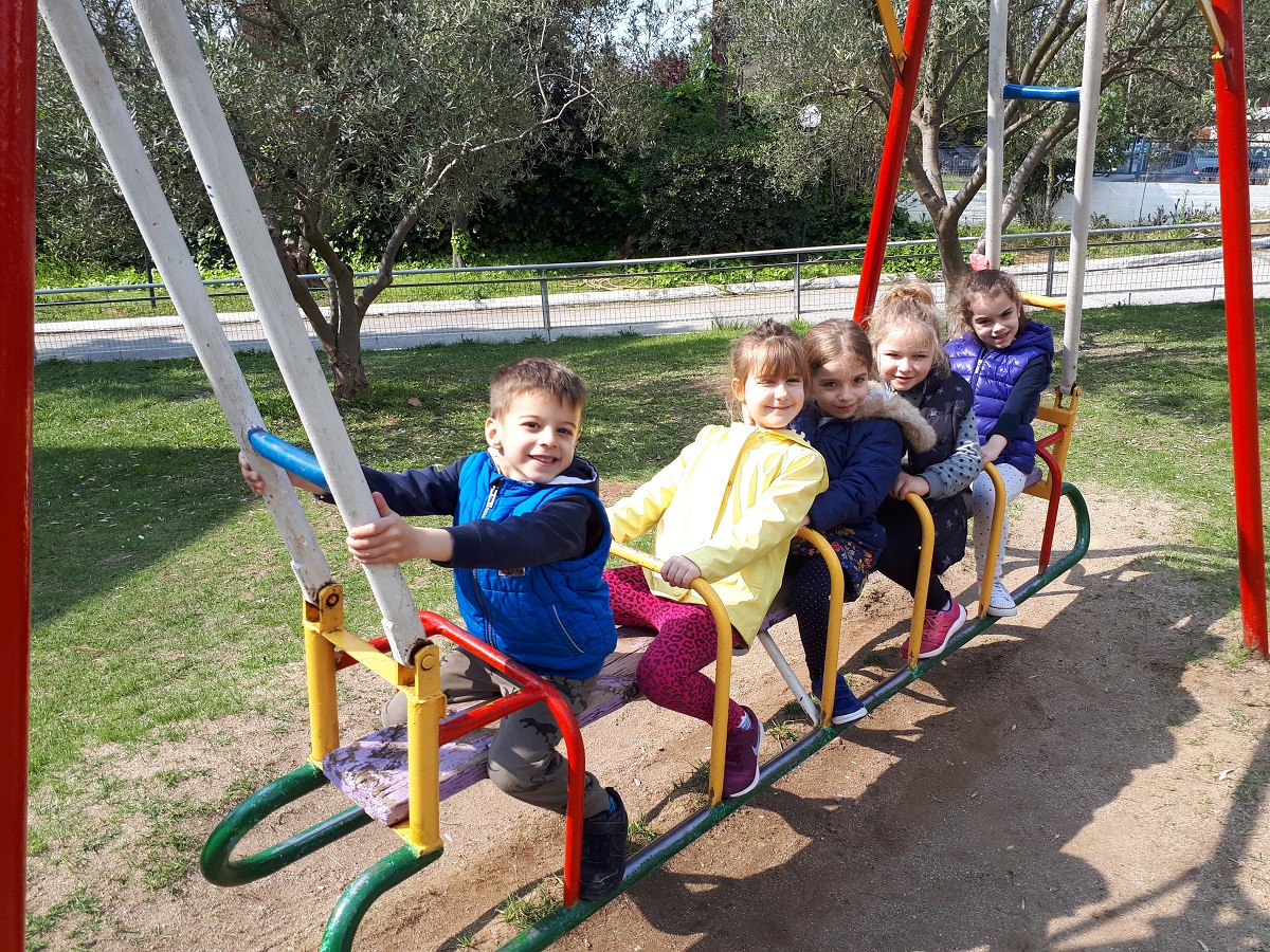 Παιχνίδι στην αυλή του Ελληνικού Κολλεγίου! – International Baby ...